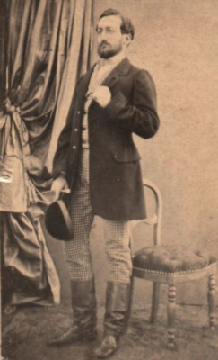 CDV IMPRESSIVE & PROUD MAN W/ RIDING HABIT DANDY STYLE NOBILITY ANTIQUE ...