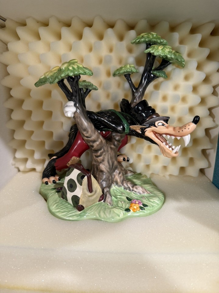 disney collectible The Three Little Pigs & Whose Afraid Of The Big Bad ...