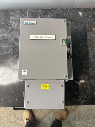 Eaton Glasgow 100A TP+N Fuse Switch Disconnector (including cable ...
