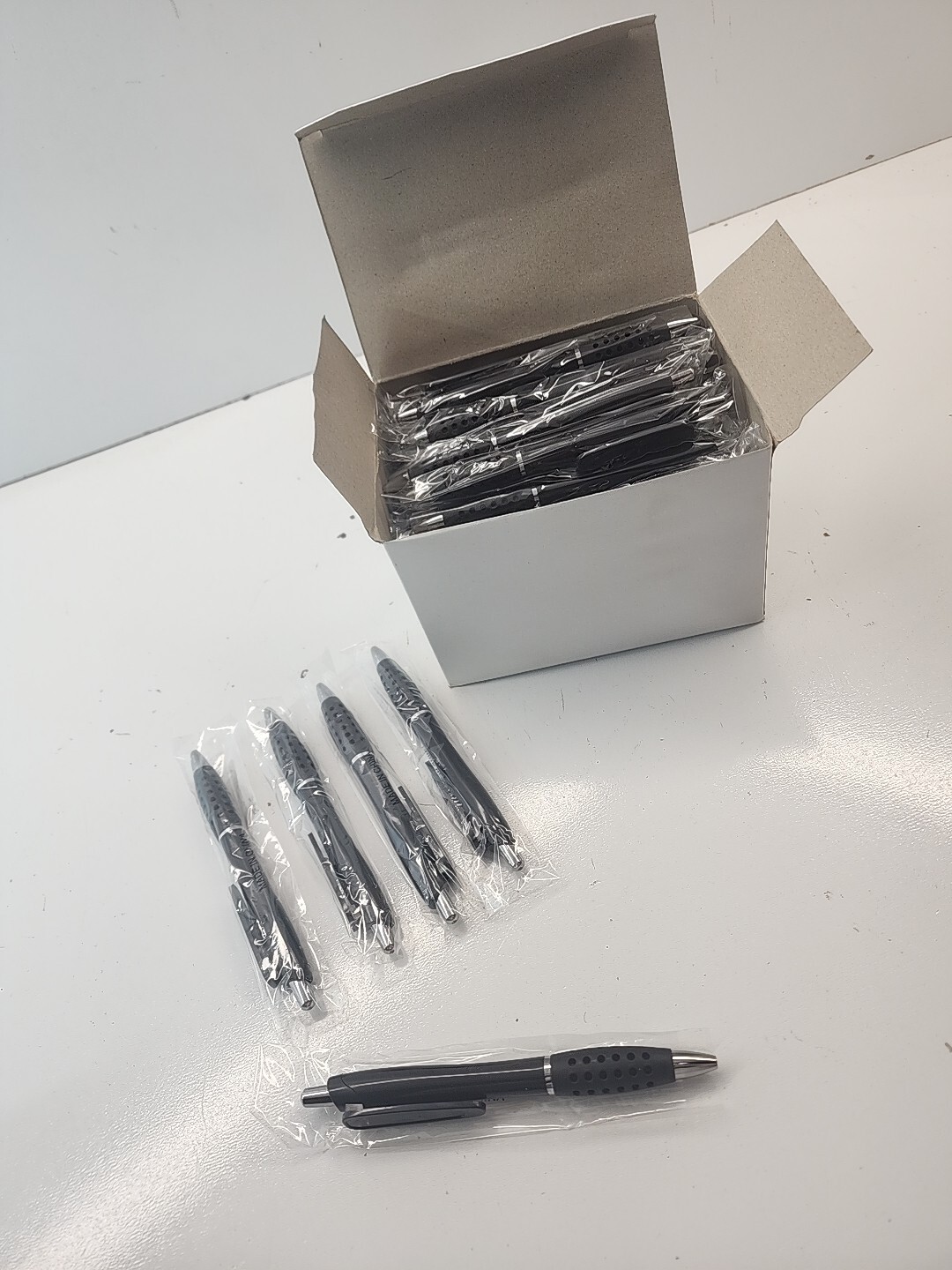 LOT OF 50 PENS ⭐BULK DEAL⭐ WHOLESALE BLACK INK BALLPOINT PEN UNBRANDED ...