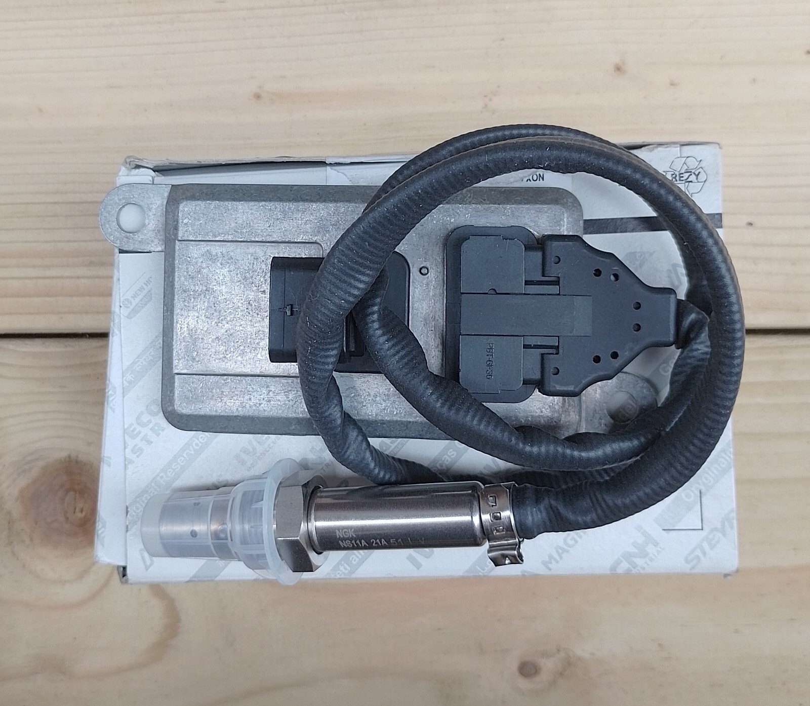 Fits IVECO Original Nitrogen Oxide NOX Sensor 5801754015 for sale ...