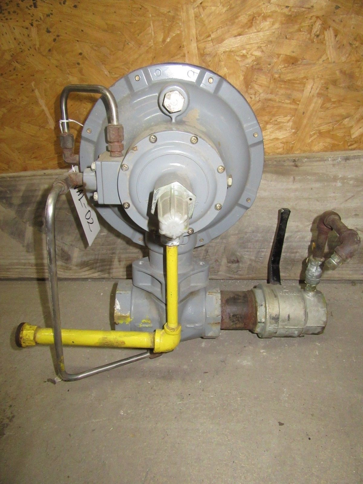 FISHER PRESSURE REGULATOR TYPE: 299 2" INPUT: 60PSI OUTPUT: 45PSI ...