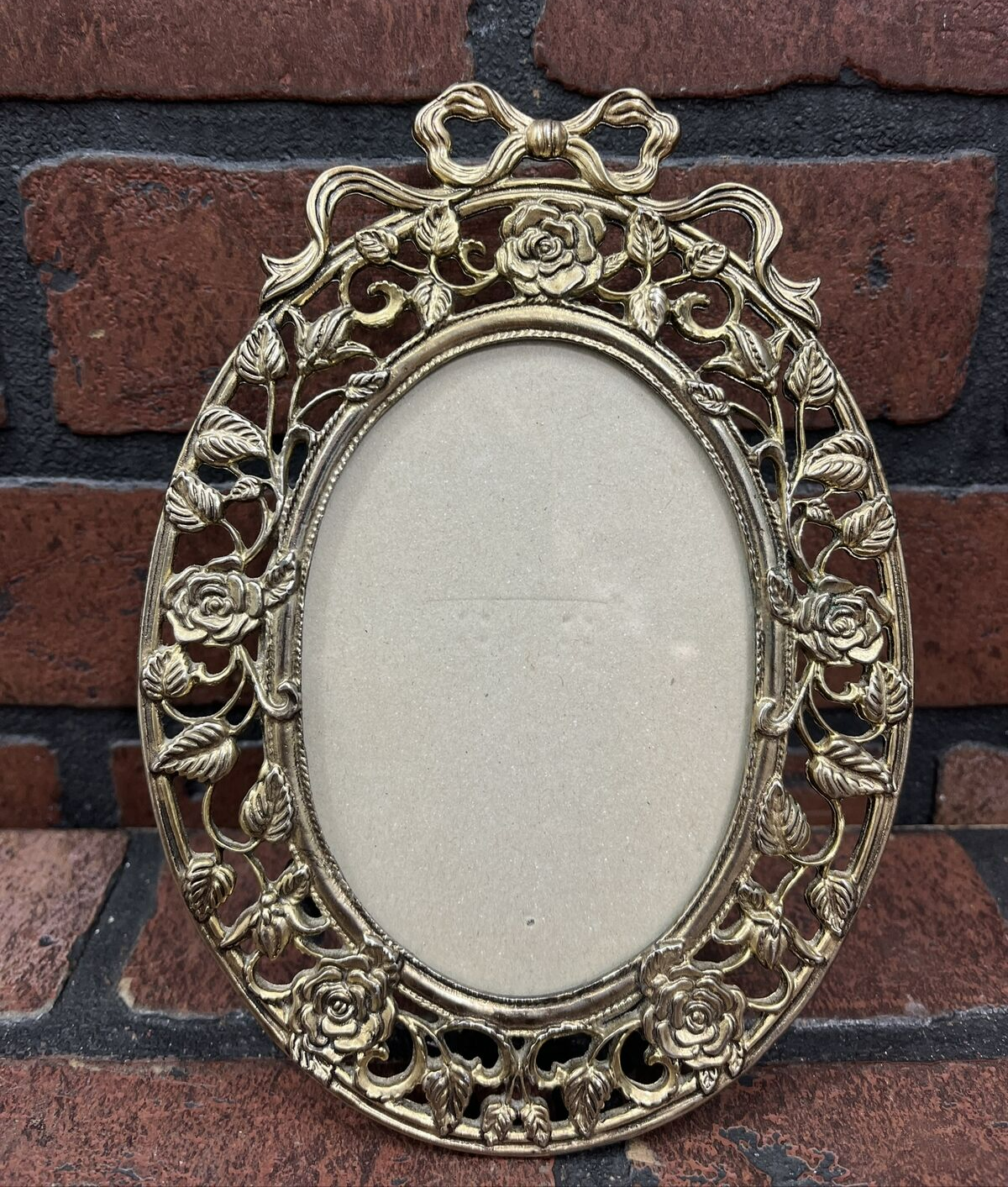 Vintage Ornate Gold Scroll Metal Oval Picture Frame Velvet Back | eBay