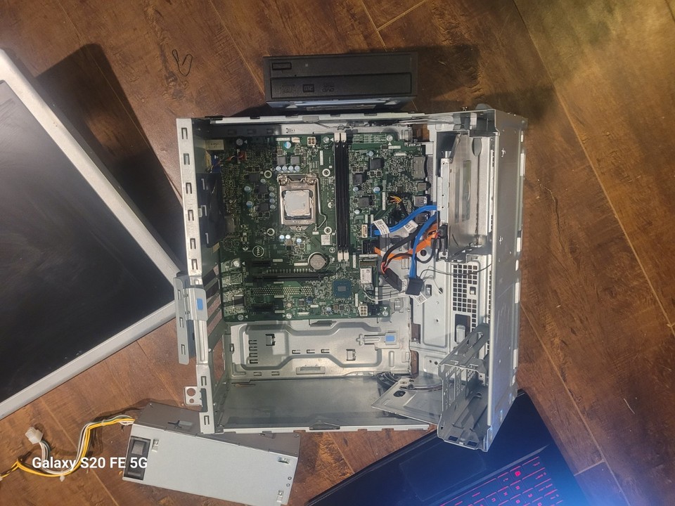 READ | Tech Lot - MSI Laptop, 2x Dell Desktops, Quest 2 & Parts | eBay