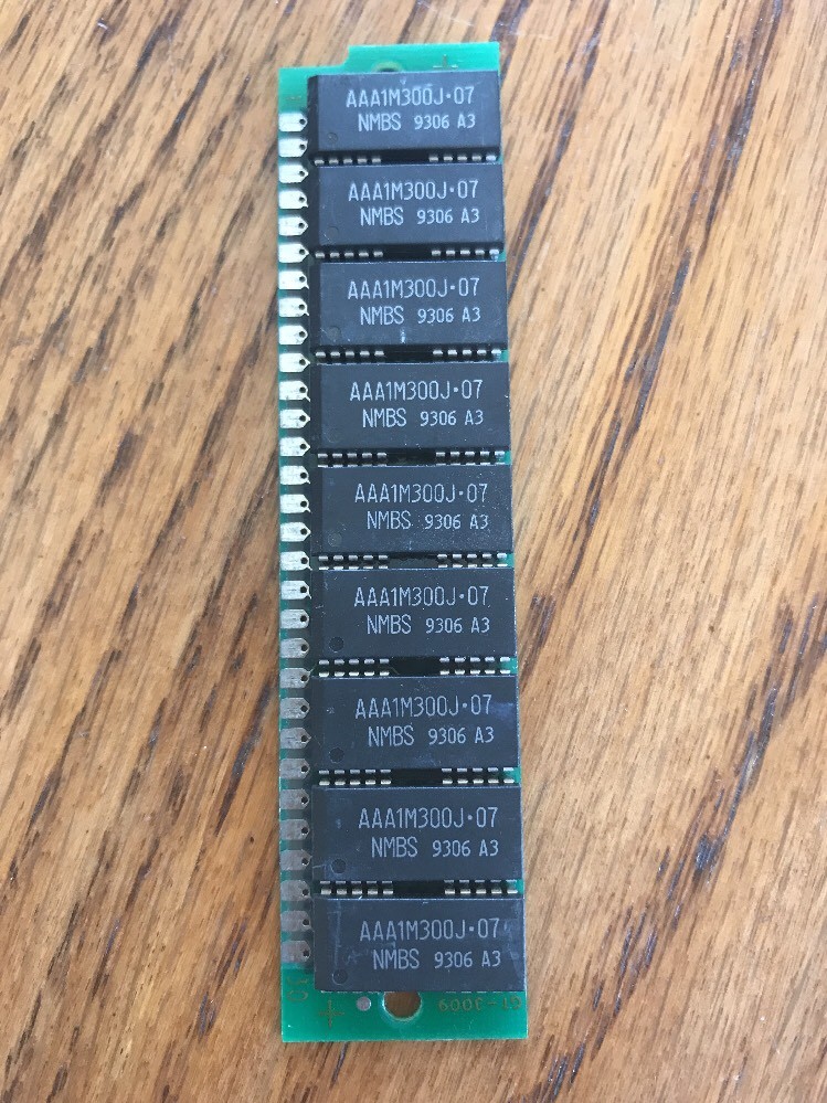 U . S . Pat # 4656605 & 4727513 GT-3009 AAA1M309J•7 NMBS Memory Chip ...