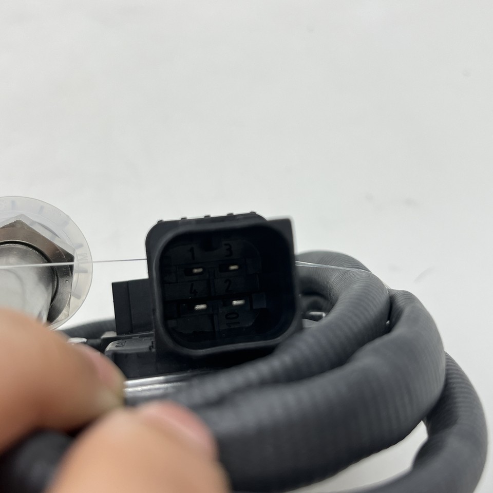 NEW Cummins Nitrogen Oxide sensor 4326874RX for Cummins 8.9 liter ISC ...