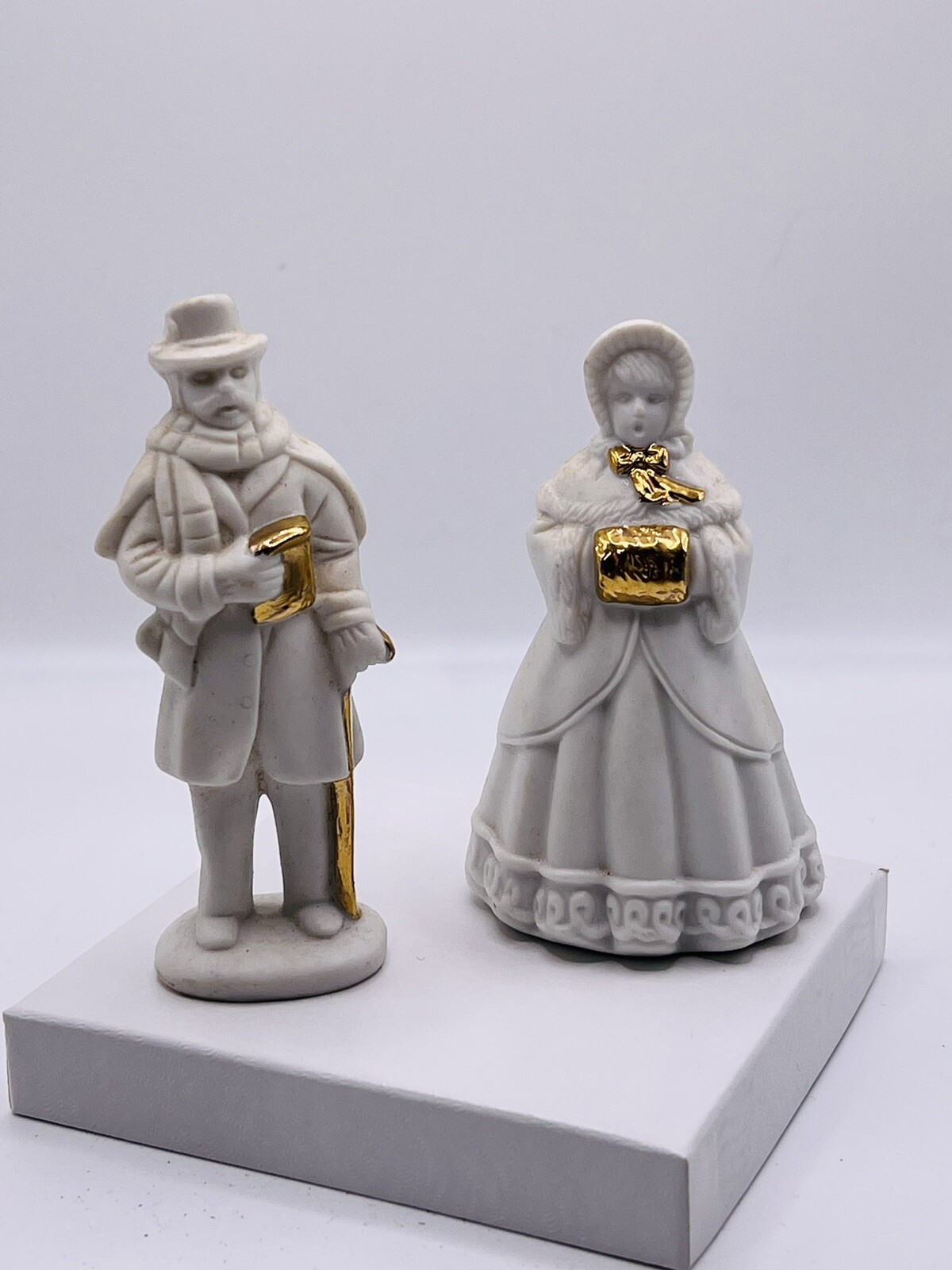 Russ Winter Dreams Figurines 12k Accents No. 17211 Lot Of 2 Christmas ...