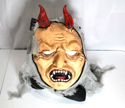 Season USA Inc. Midnight Creatures Fearful Freak Devil Halloween Scary ...