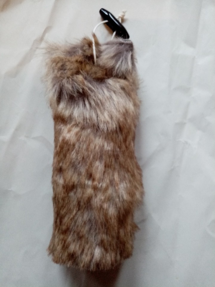 Gun Dog Training Dummy Rabbit Fur / Skin Throwing Toggle 1/2 lb | eBay UK