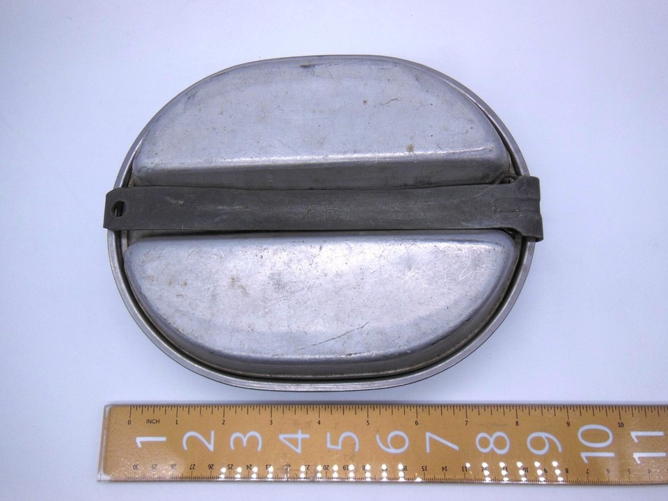 US World War 2 Original 1944 Military Issued Metal Mess Kit w/Knife ...
