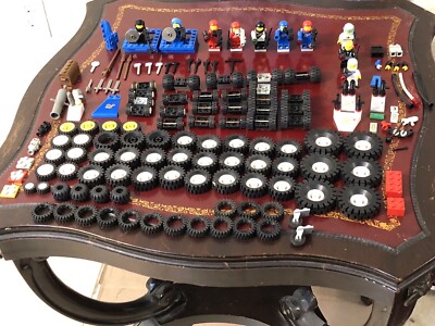 RARE RETIRED LEGOS HUGE LOT SPACE ASTRONAUTS VINTAGE SETS MINIFIGURES ...