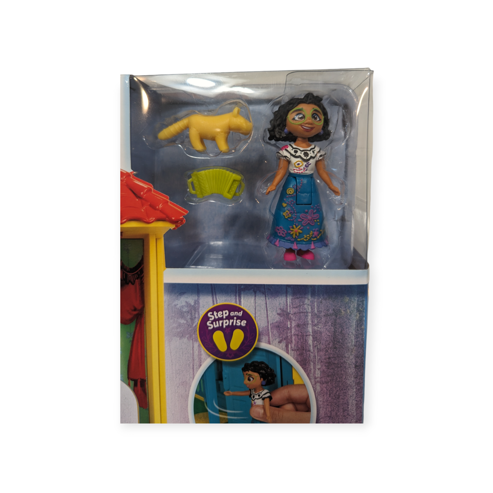 Disney Encanto Mirabel Room Playset Magic & Fun Mirabel Figure ...
