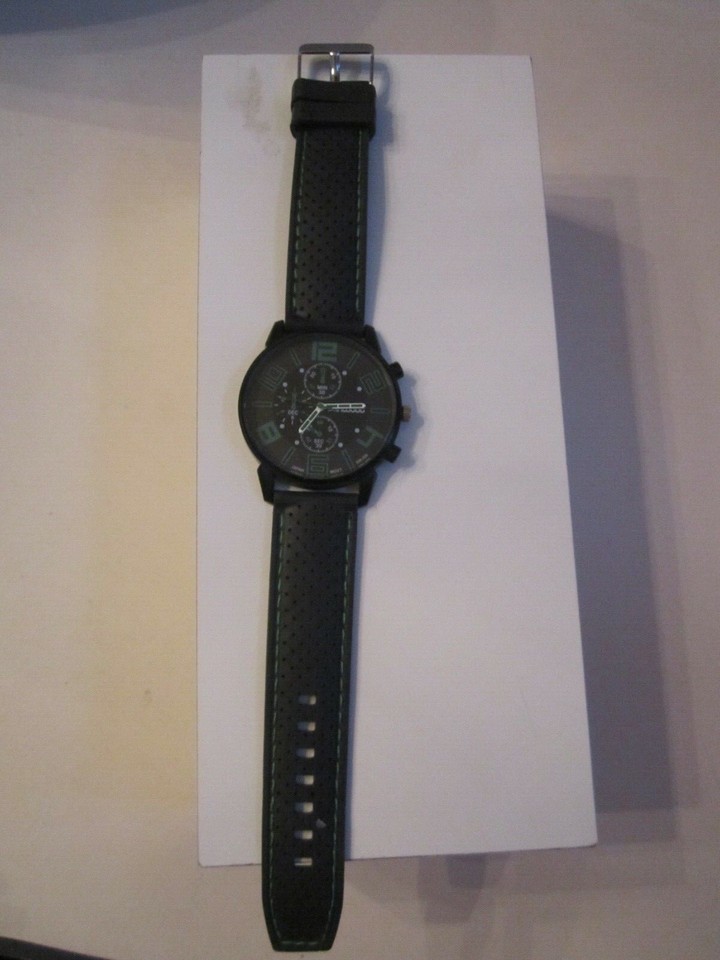 SANDWOOD WATCH - BLACK FACE GREEN NUMBERS - QUARTZ - DAY DATE MONTH ...