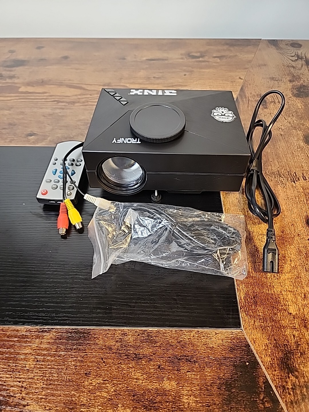 LED Projector Black the most Cost-efficient High Resolution LED ...