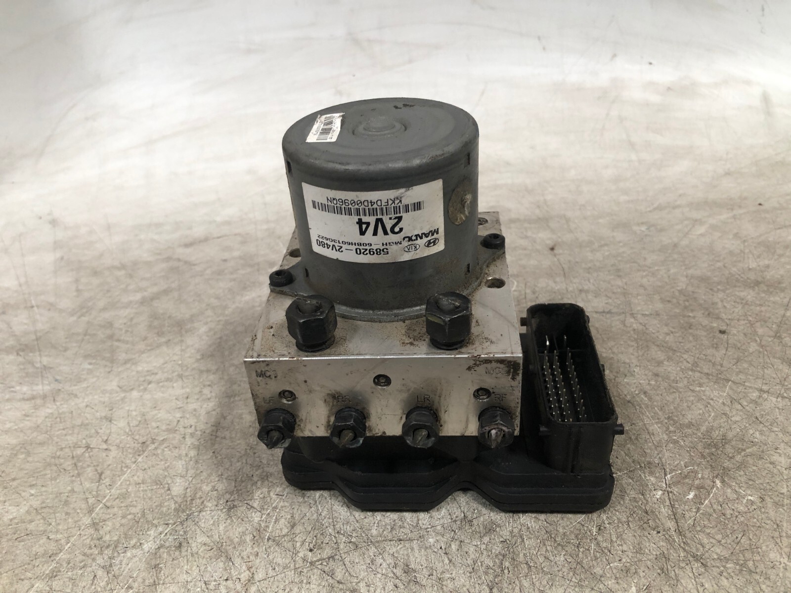 2015-2017 Hyundai Veloster ABS Anti-Lock Brake Pump Module Unit ...
