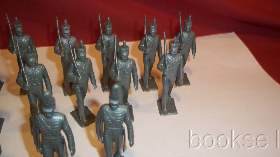 LOT OF 16 ORIGINAL 1950S MARX 60MM SP MEDIUM GRAY WEST POINT MILITARY ...