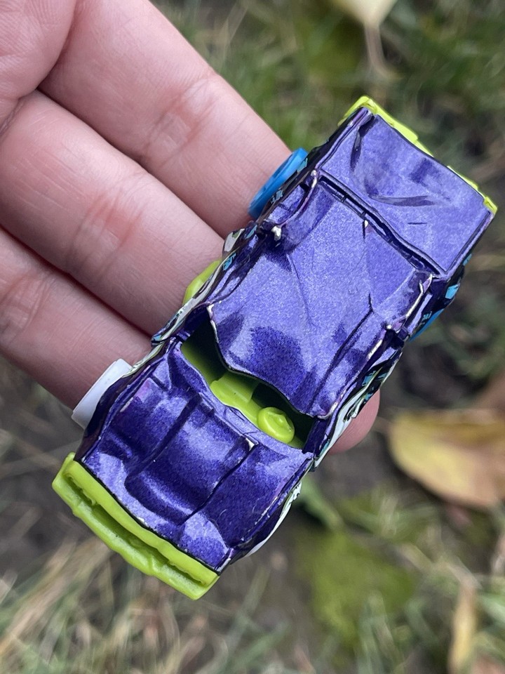 2019 HOT WHEELS Demo Destruction SPEED BUMP Purple #5 DIECAST 3" loose ...