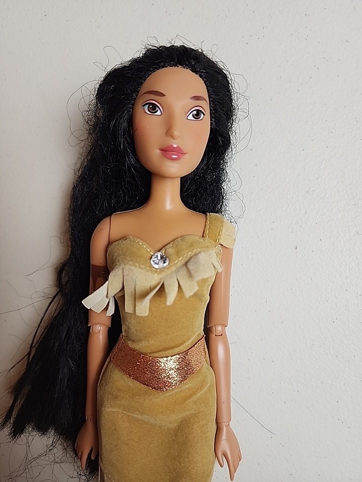 Disney Store Princess POCAHONTAS 12" Poseable Barbie Doll - Classic ...