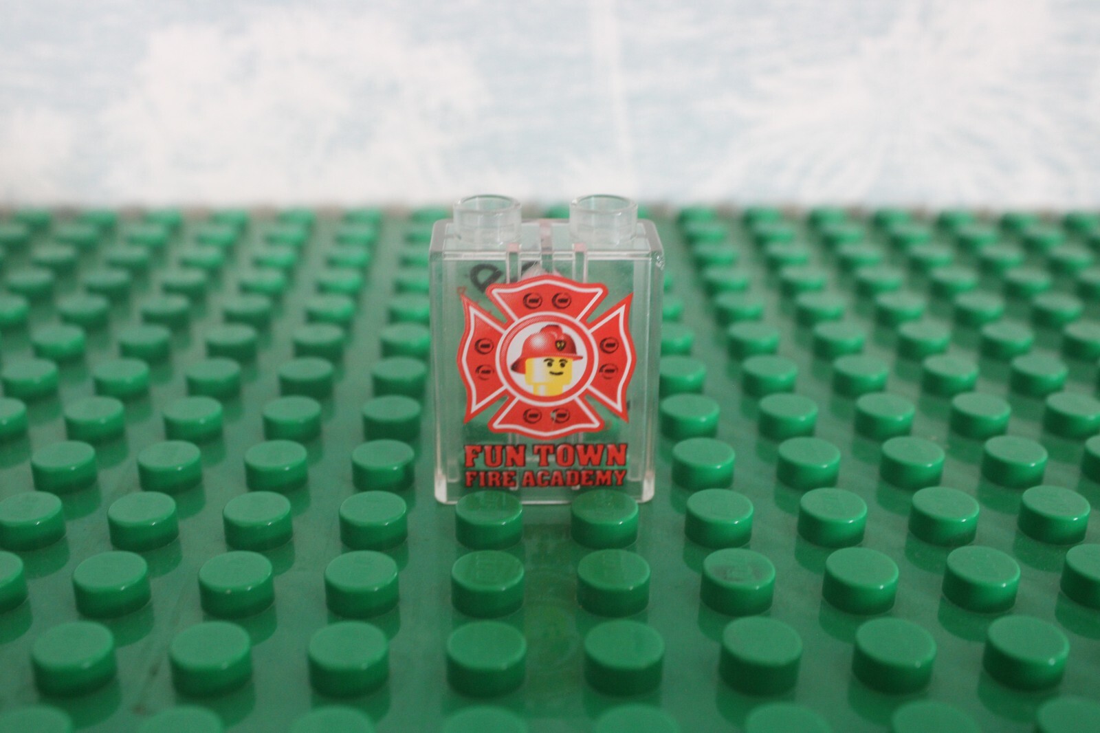 Duplo 1x2x2 Promo Brick Clear Translucent Legoland FUN TOWN FIRE ...