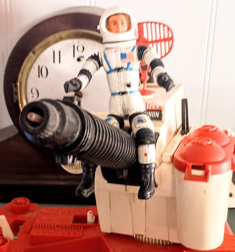 Mattel 1966 Major Matt Mason Man in Space 6" White Suit Firebolt Space ...
