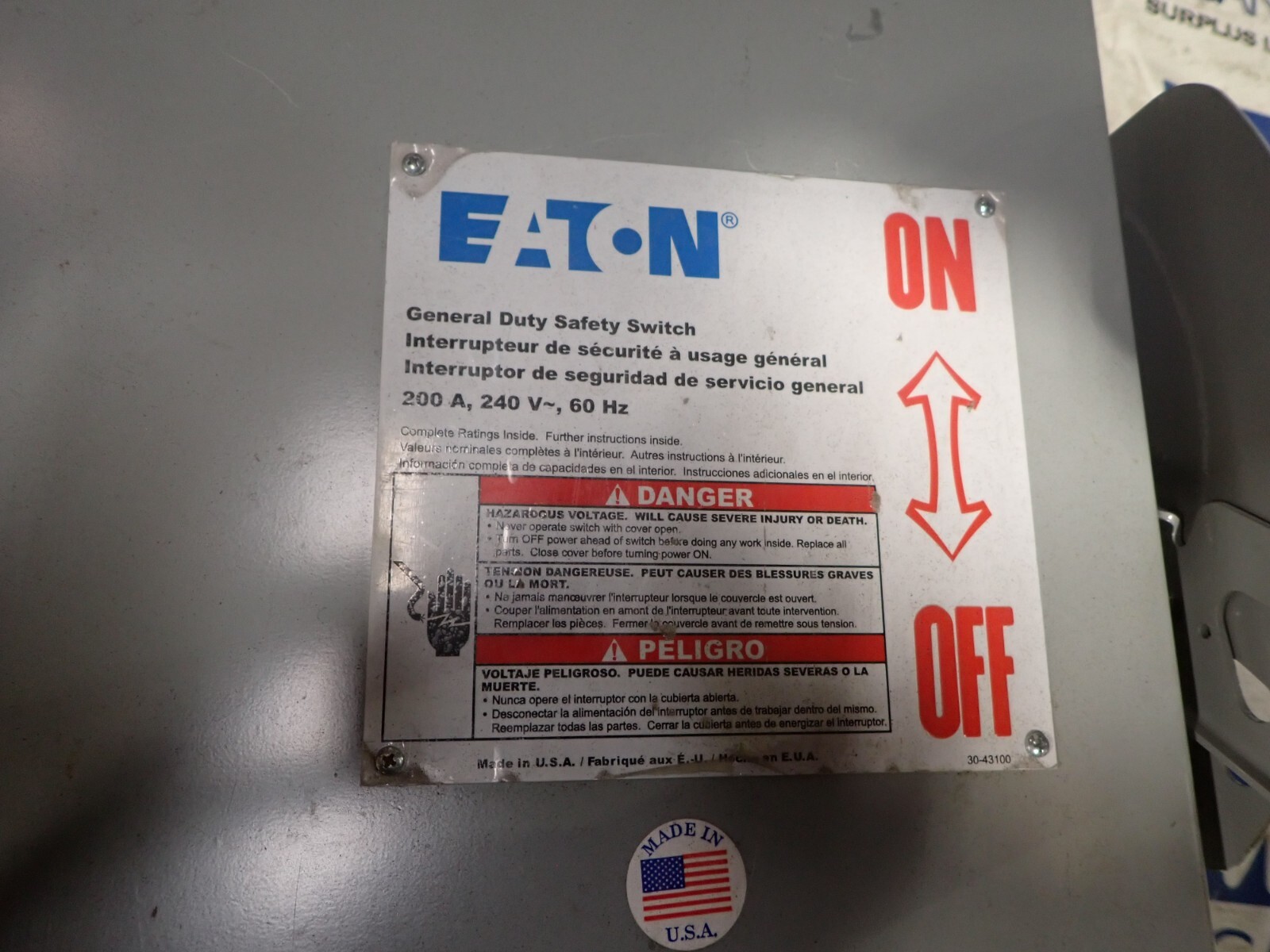 New Surplus EATON DG324URK 200 amp 240v NON Fused 3R OUTDOOR Disconnect ...