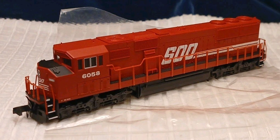 n-scale train engine SOO LINES #6058 Atlas 49201 EMD SD-60M 3 Cab ...