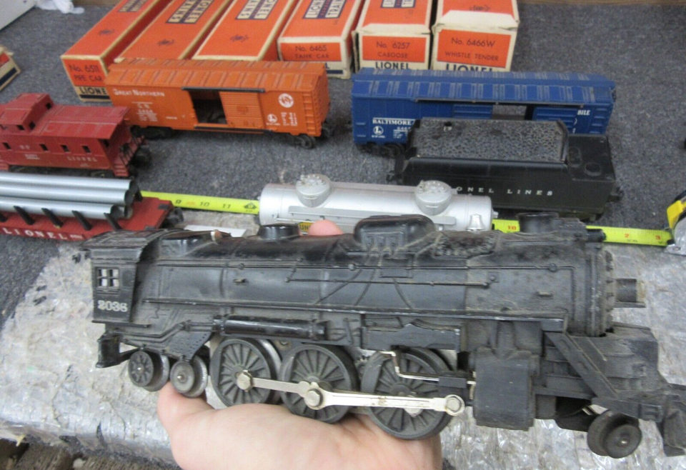 Lionel Train 2036 locomotive Engine Tinder Caboose Tank Car 027 ...