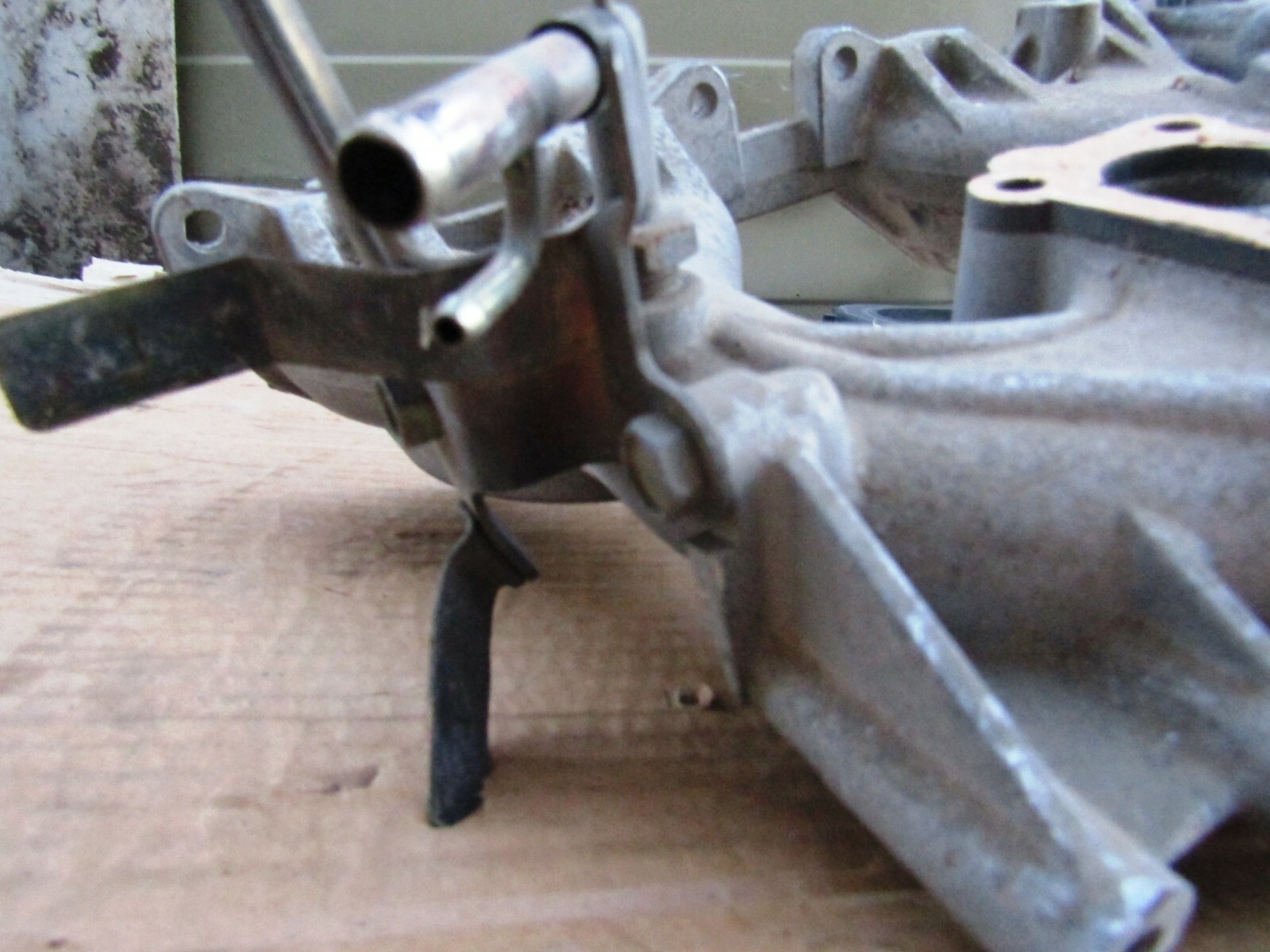 Nissan GA16DS GA14DS GA15DS Intake manifold Sunny Pulsar N14, N15 ...