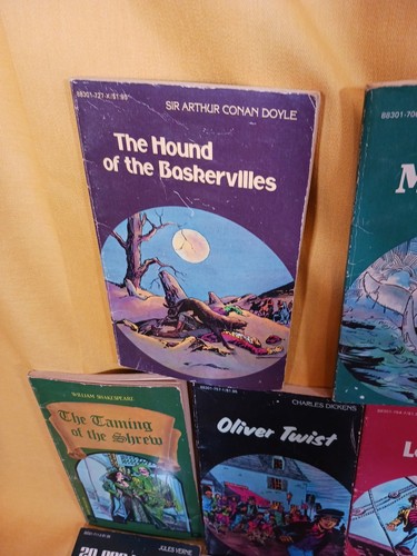 Lot 38 Pocket Classics Comic Paperbacks 1984 VNTG Collectors B&W ...