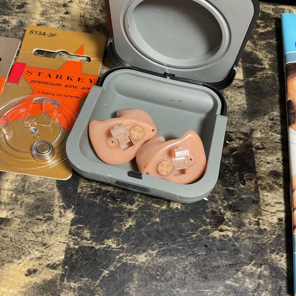 Starkey Hearing Aids ITE In The Ear W/ Case & Tool Starkey CE 03-05 ...