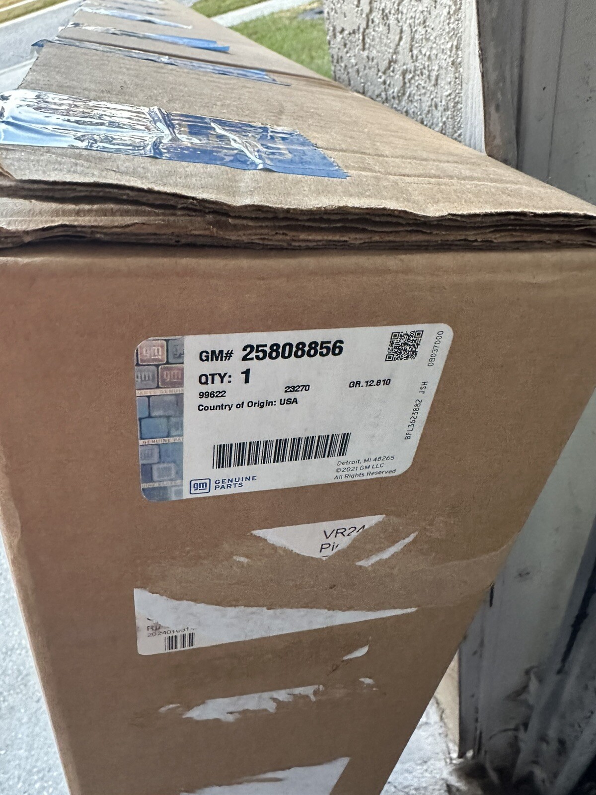 Removable Roof Panel in Transparent Blue Chevrolet Corvette GM Part ...