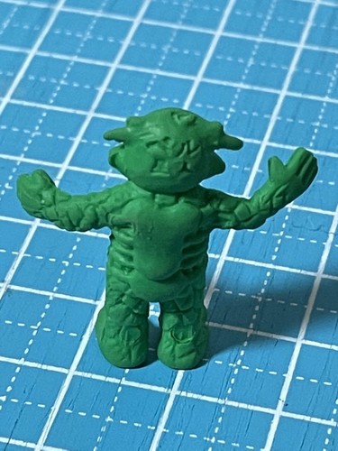 Poppy Ultra Monster Eraser Bell Alien Green Poppy JPN Vintage Limited ...