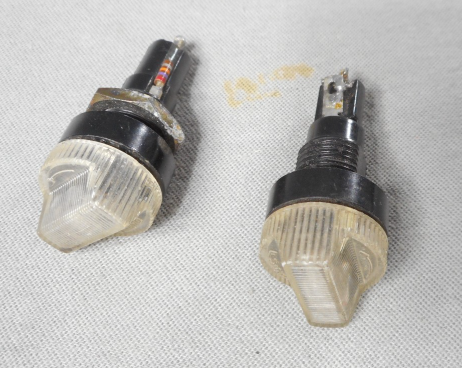 Fuse Holder Blown Fuse Indicating 3AG Fuse 20A 125V Max Little Fuse Co ...