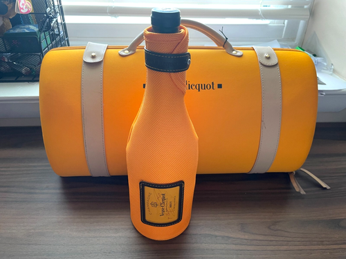 Veuve Clicquot Collectible Insulated Carry Case with one glass AND ...