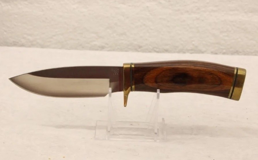 Buck 192 Vanguard Heritage Fixed Blade Knife Walnut DymaLux Handle w ...