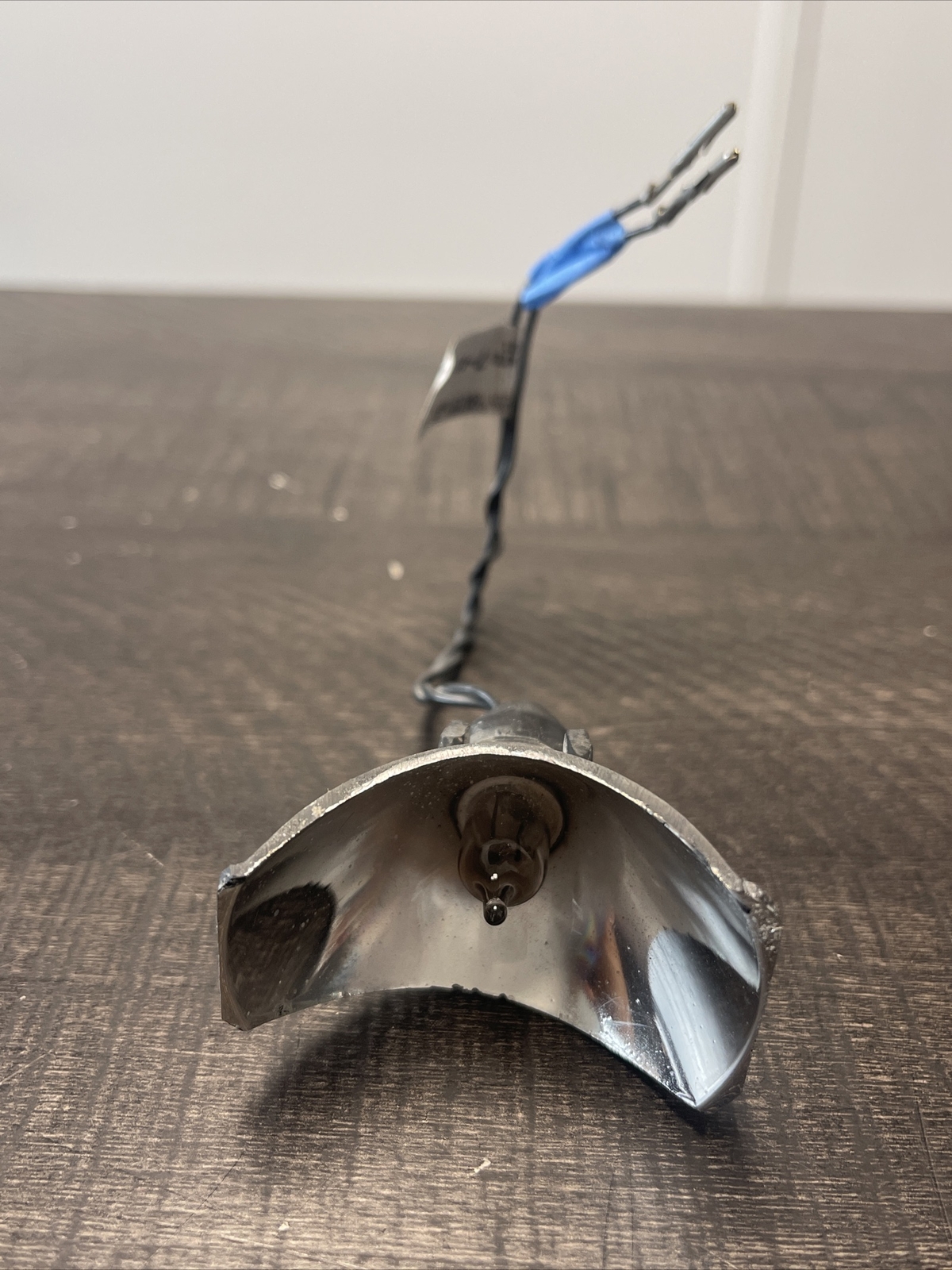 Mooney Wingtip Recognition Light - Whelen Model 70303 | eBay