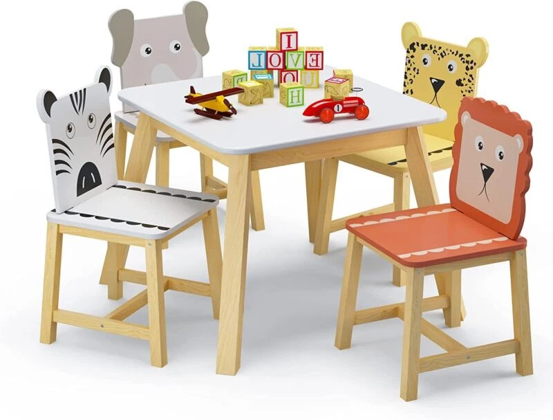 Cartoon Table And Chairs