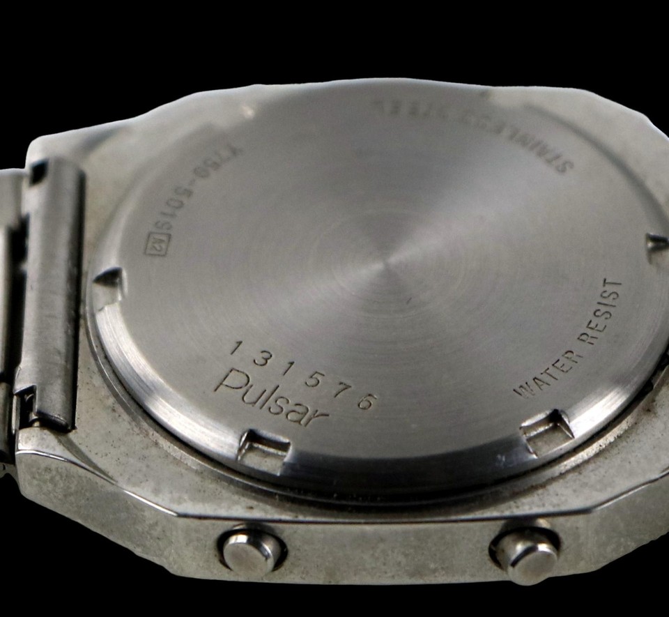 Pulsar Alarm Chronograph Silver Tone Digital Quartz Watch - New Battery ...