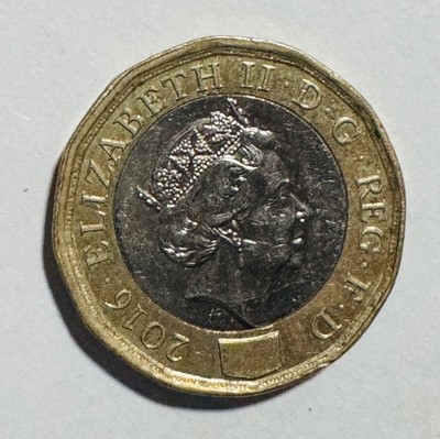 Queen Elizabeth II One Pound Coin 2016 UK | eBay
