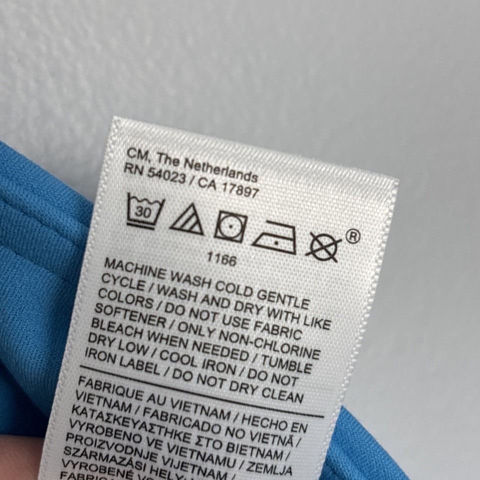 Athleta Women's 1X Elation Ultra High Rise Capri Legging Santorini Blue ...