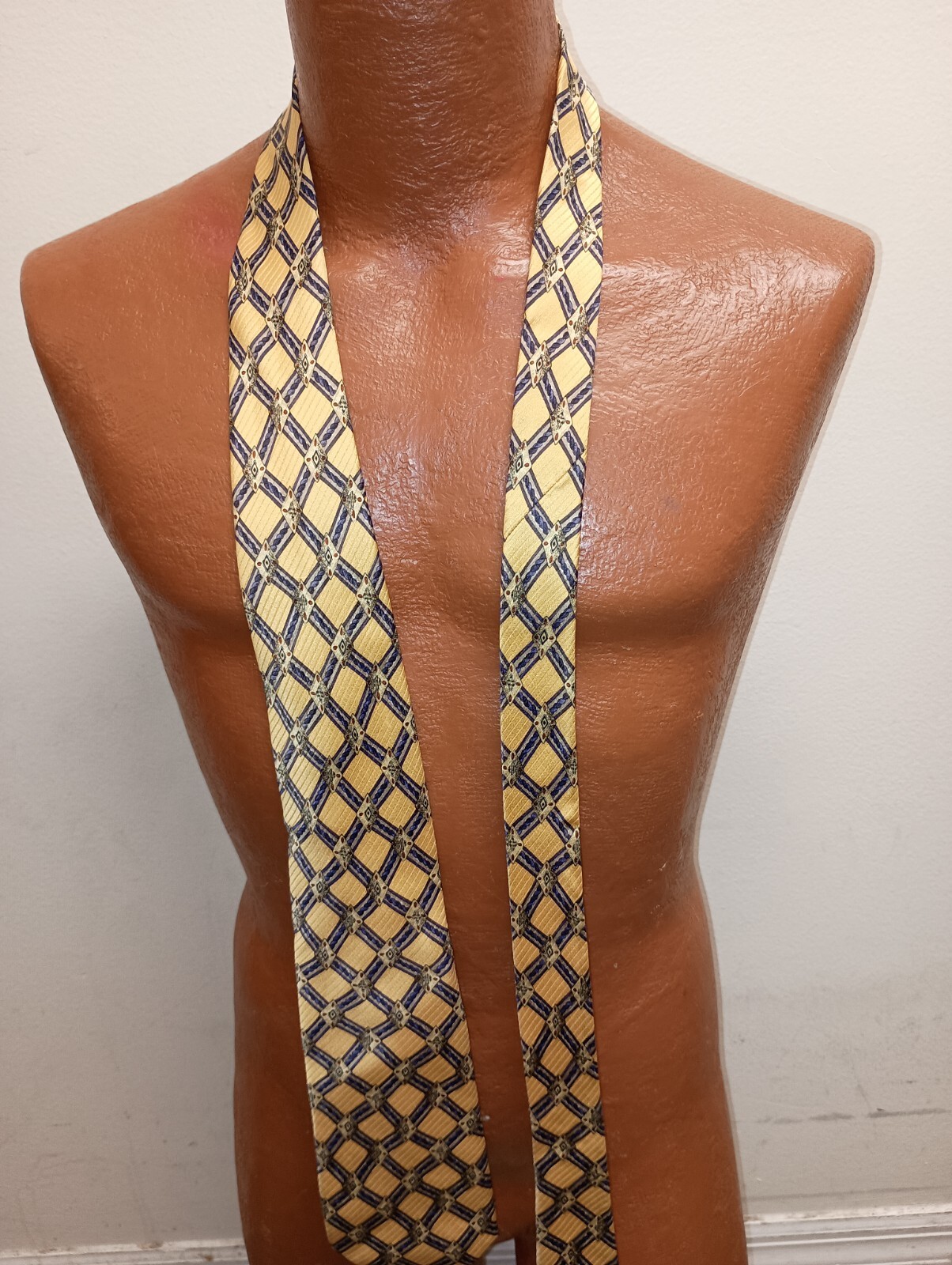 Hickey Freeman Collection Yellow Diamonds Men's Silk … - Gem