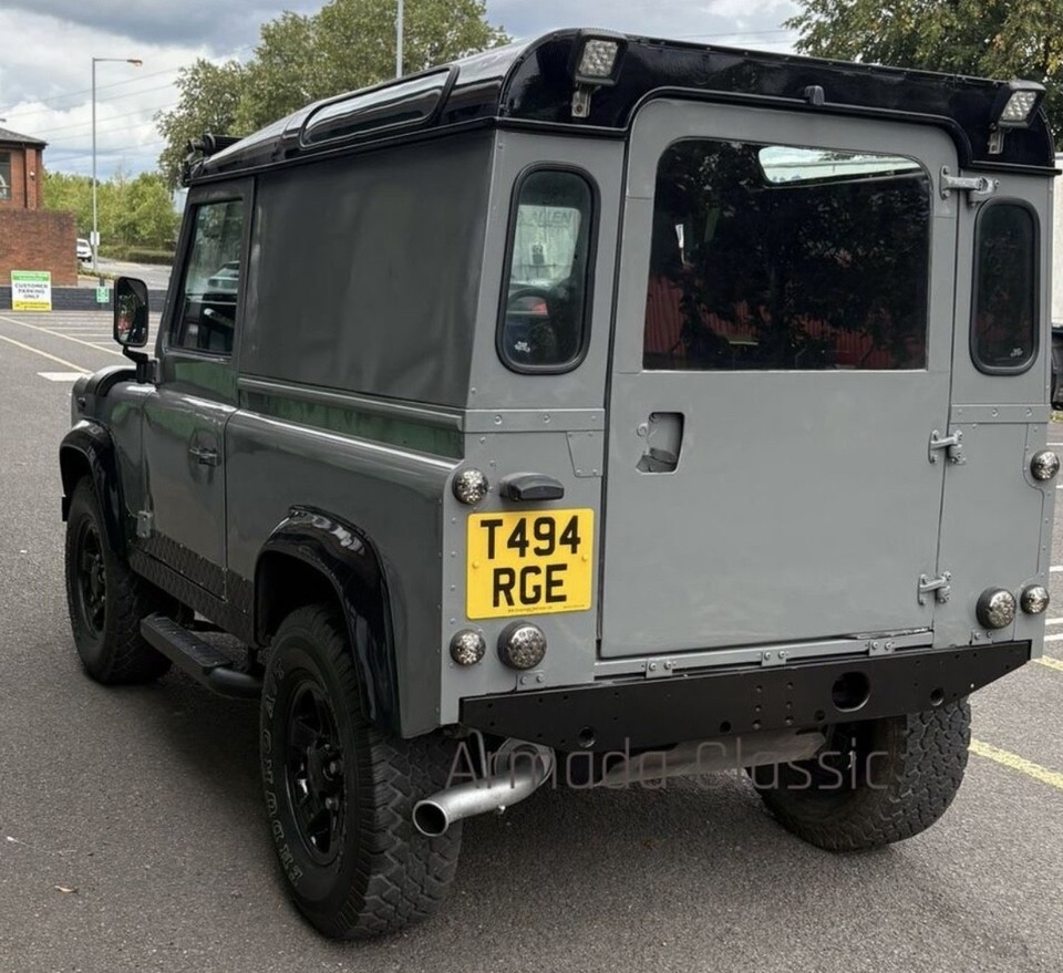Land Rover Defender td5 90 in Nardo Grey/ Black New MOT | eBay UK