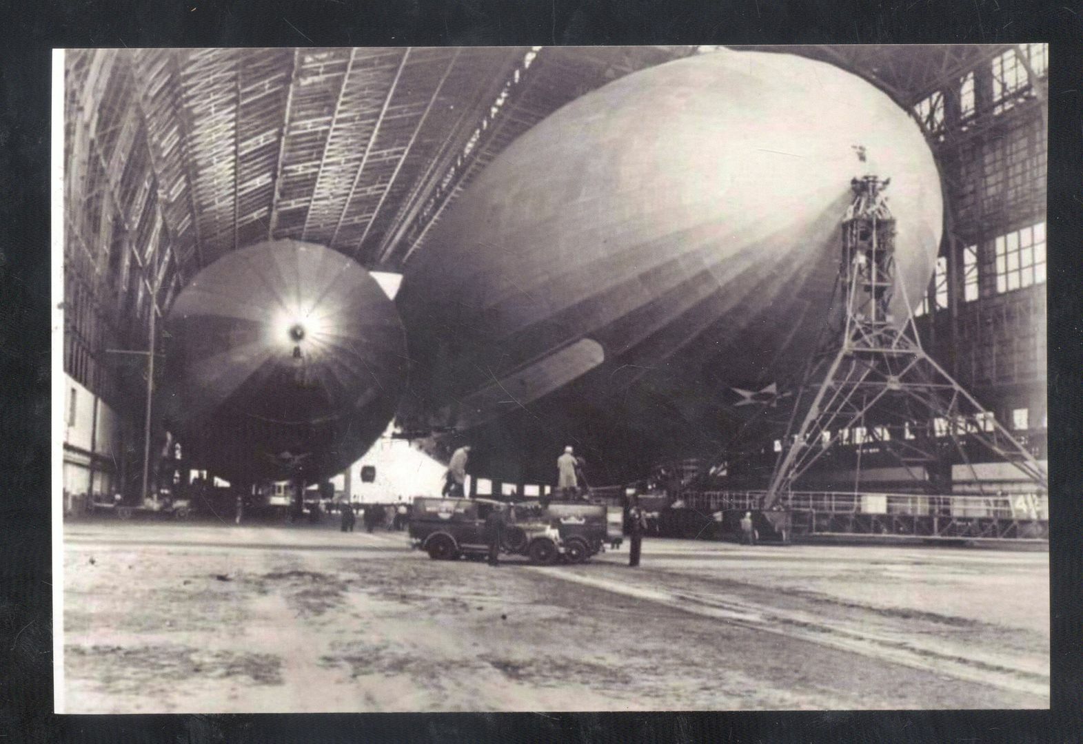 REAL PHOTO USS AKRON USS LOS ANGELES AIRSHIPS BLIMP AVIATION POSTCARD ...