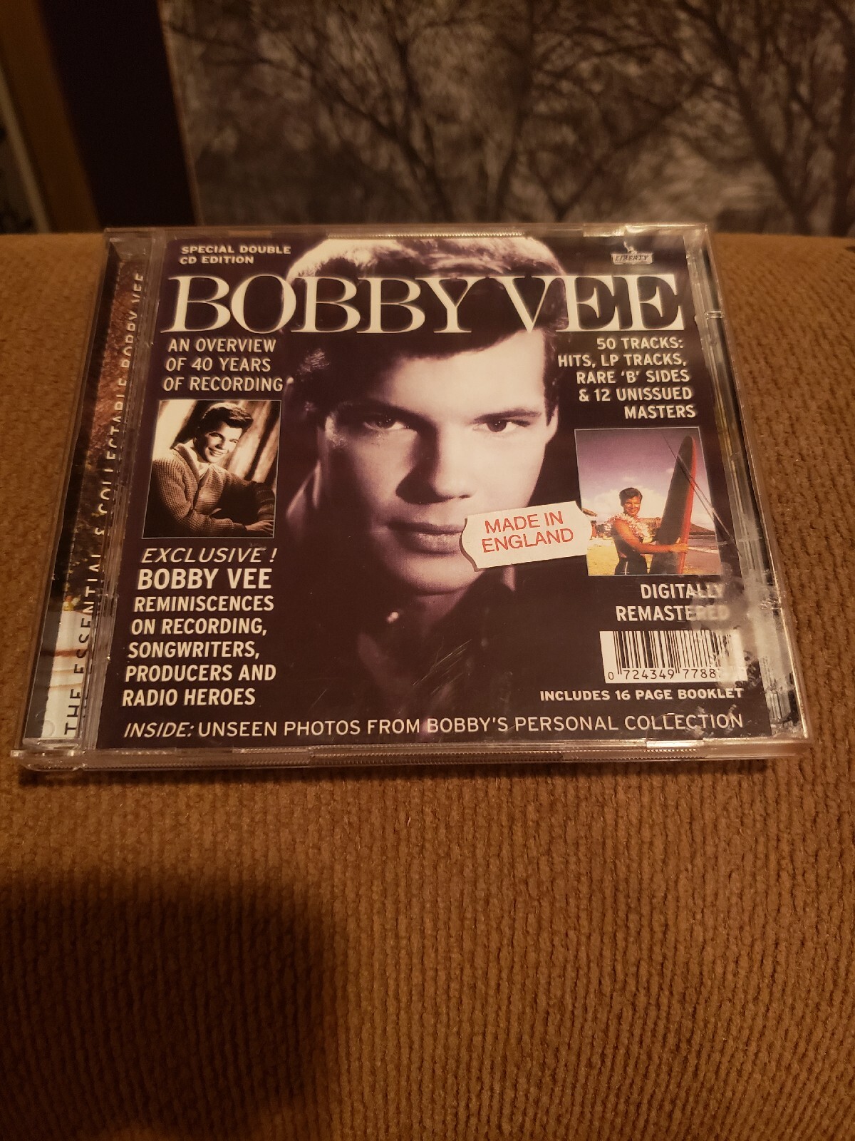 Vee, Bobby - The Essential And Collectable Bobby Vee - Vee, Bobby CD. 2 ...