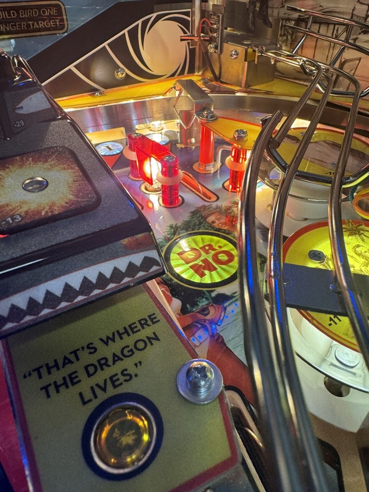 Stern Pinball James Bond Premium/LE General Illumination LED ...
