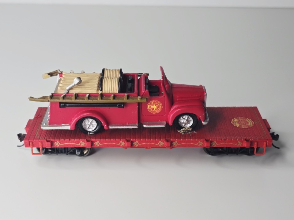 Hawthorne Village - Ho - Fire Fighters Flatcar With Fire Engine | eBay