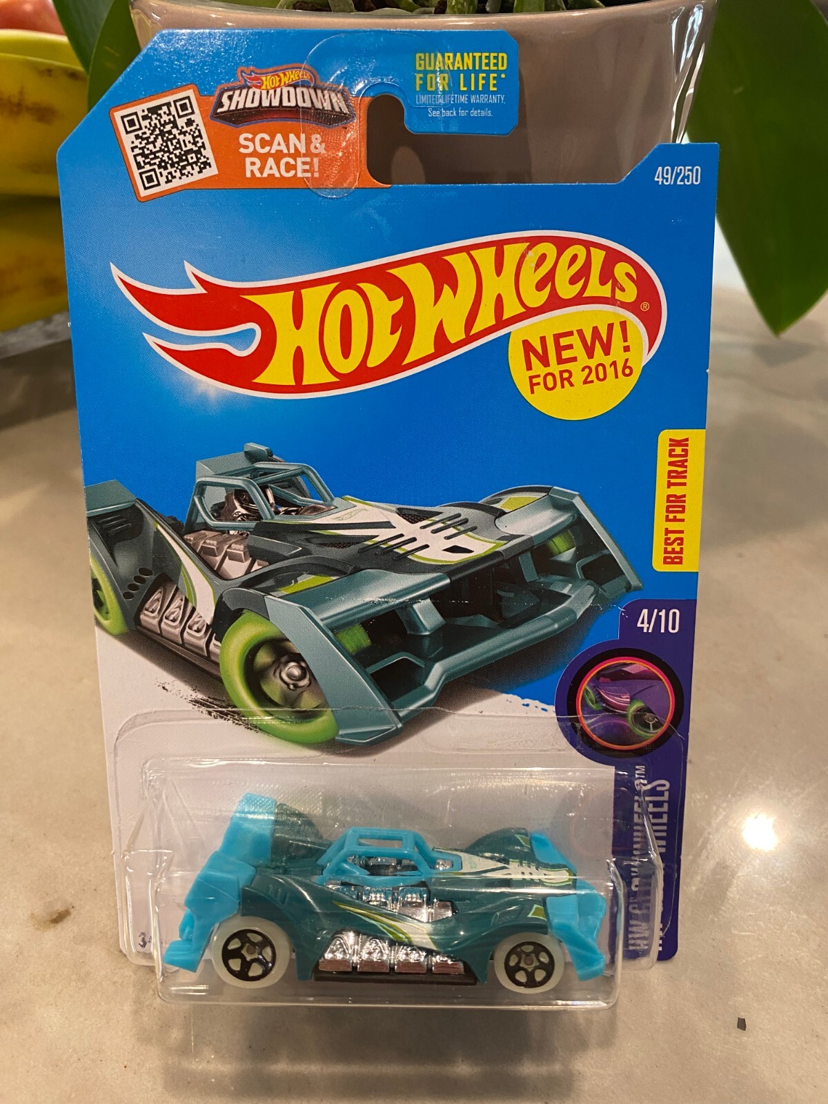 2016 Hot Wheels #49 HW Glow wheels 4/10 VOLTAGE SPIKE Teal Variant ...