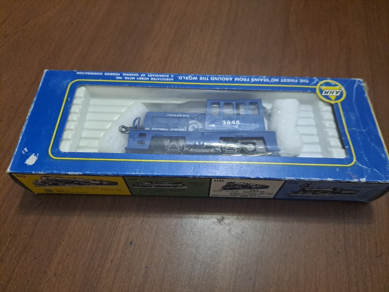 AHM HO Scale Conrail 2648 GE 35 Ton Switcher Locomotive | eBay