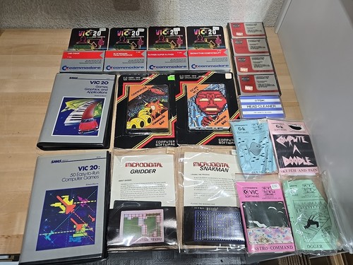 Vintage Commodore 64 Vic 20 Software Game Lot Escape MCP Gridder ...