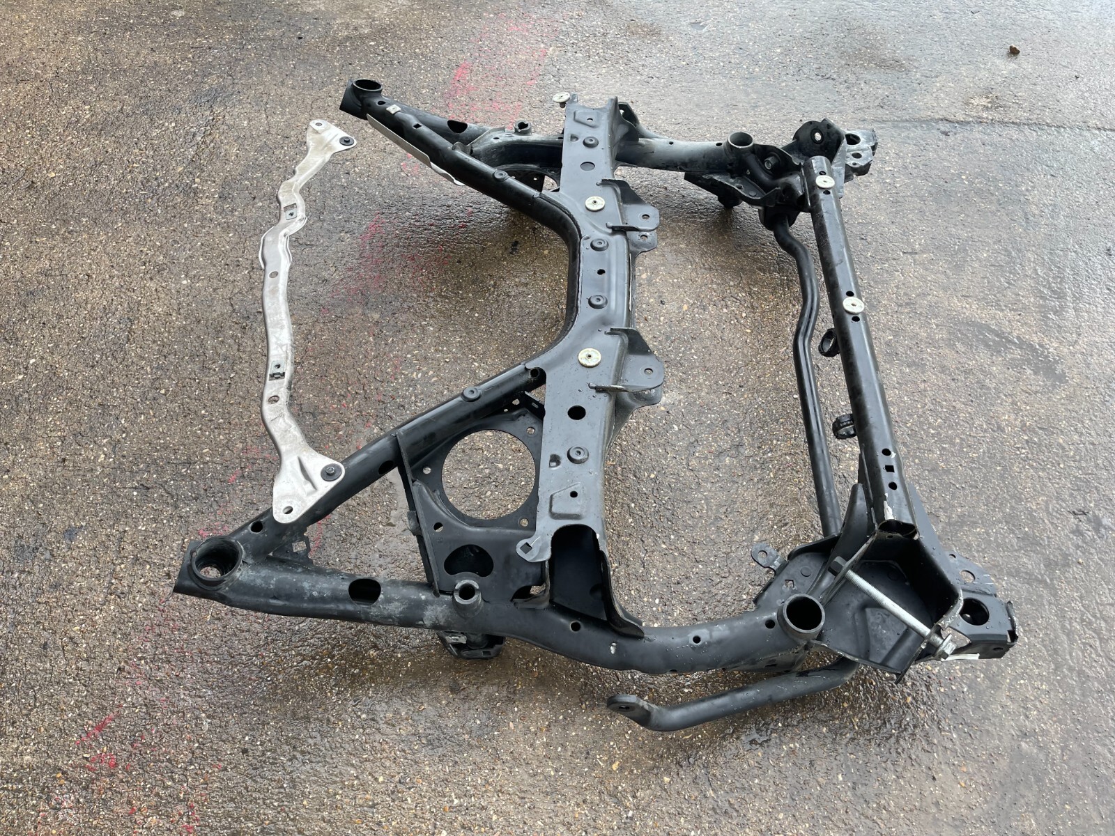 12-18 BMW 320i 328i F30 Sedan FRONT FRAME SUBFRAME CROSSMEMBER ENGINE ...